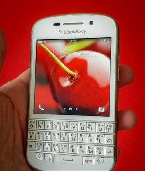 Blackberry Q10 16 Гб белый