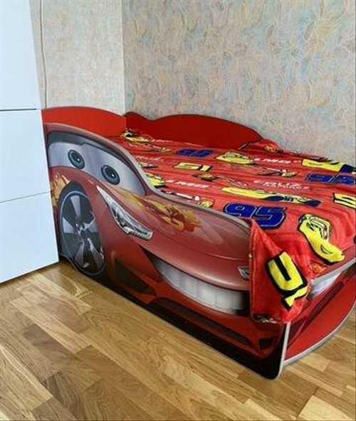 Детская кровать машинка
