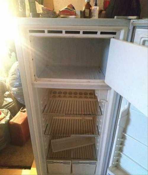 Холодильник бу Чинар 3