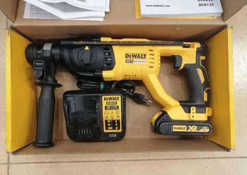 Перфоратор DeWalt DCH 133 18V+батарея+з/у