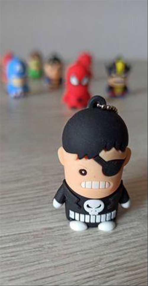USB флешка брелок - Punisher