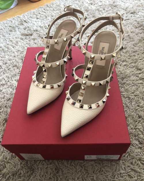 Туфли Valentino Rockstud