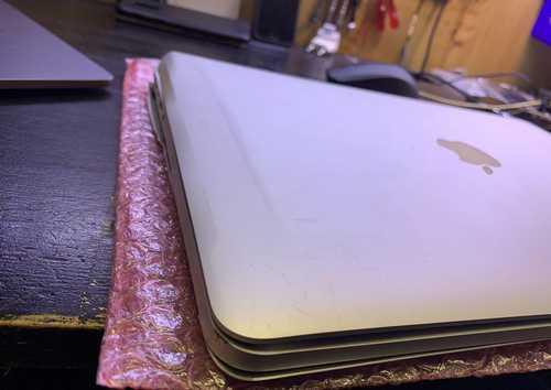 Сломанный MacBook Pro 15 2015