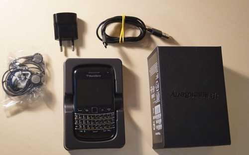 BlackBerry Bold 9790 (черный)