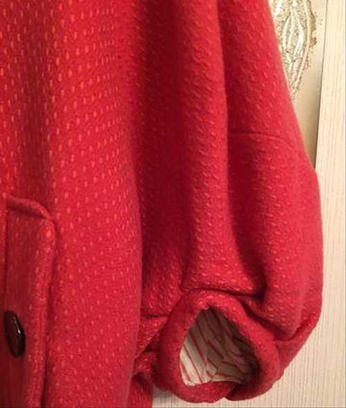 Пальто Guess