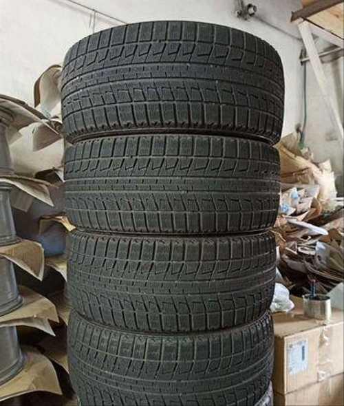 Bridgestone Blizzak Revo2. 225/50 R17