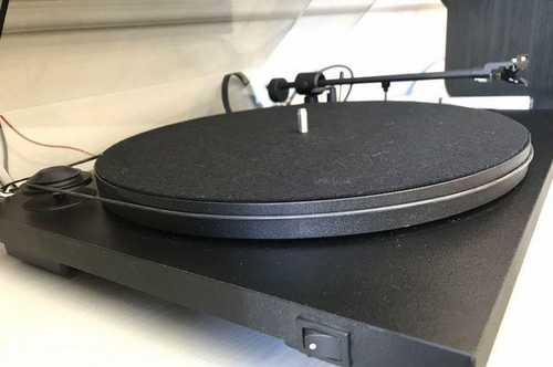 Виниловый проигрыватель Pro-Ject Primary
