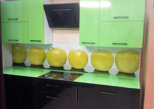 Кухонный гарнитур с выставки "Яблоко"