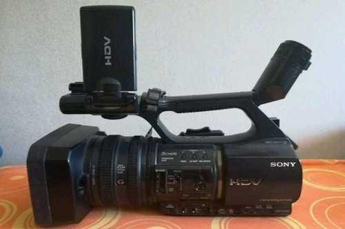 Видеокамера Sony HDR FX-1000