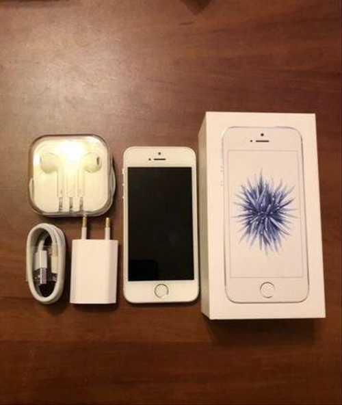 iPhone SE 64gb серебро\с touch id