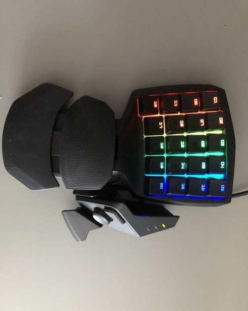 Кейпад. Мини-клавиатура Razer Orbweaver Chroma