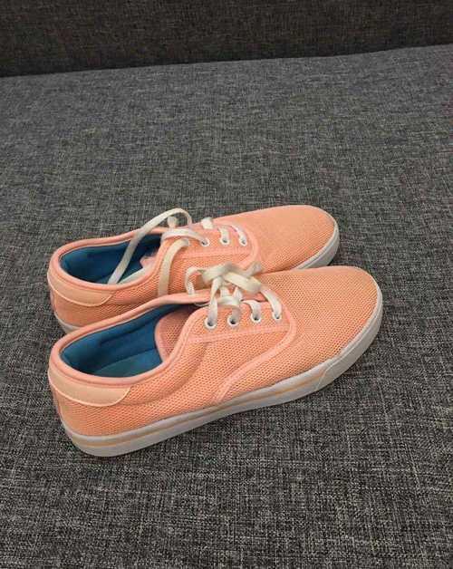 Одежда и обувь на девочку