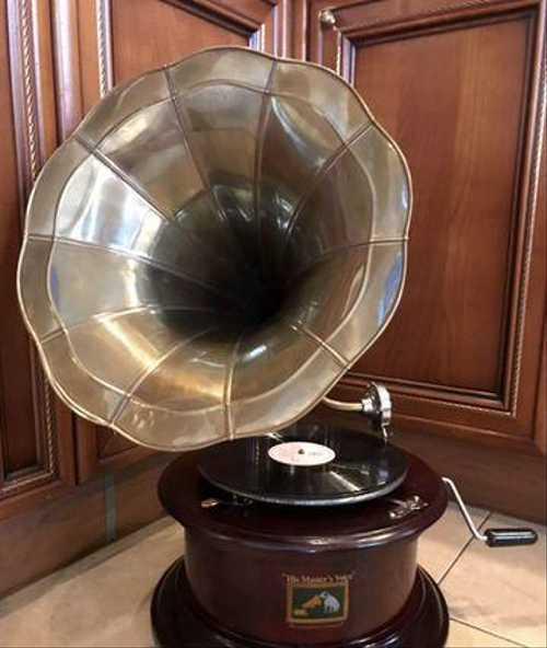 Граммофон His master’s voice