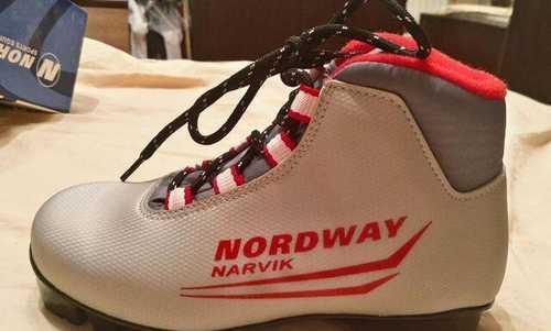 Новые лыжные ботинки Nordway 32 р