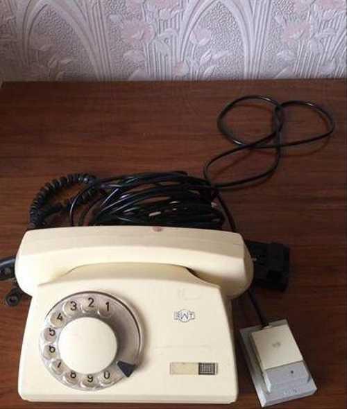 Стационарный телефон старый СССР