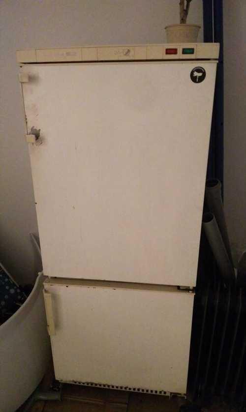 Холодильник Snaige 117-3