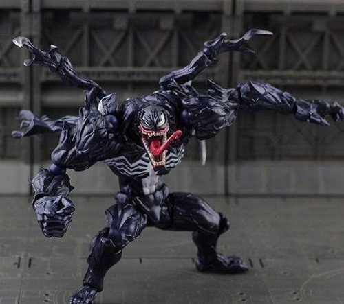 Фигурка Venom Marvel