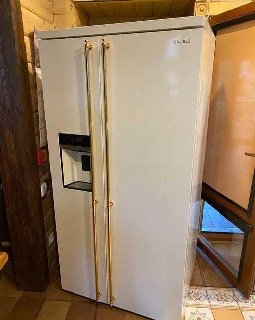 Холодильник Smeg SBS8004P