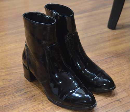 Лакированные осенние ботинки Stradivarius