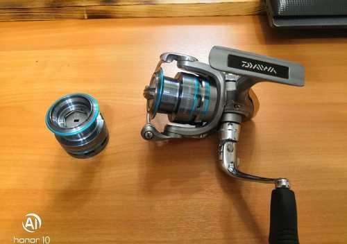 Катушка daiwa procaster 2000