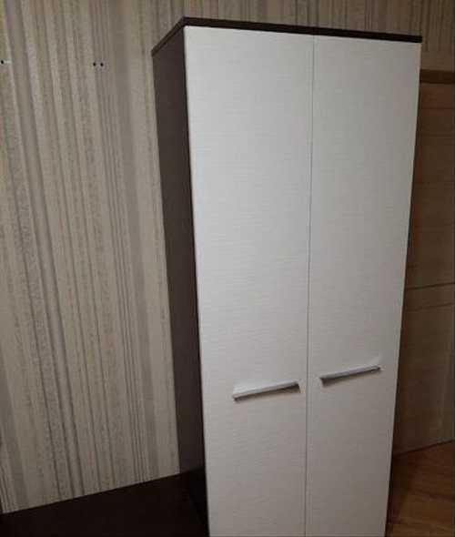 Шкаф