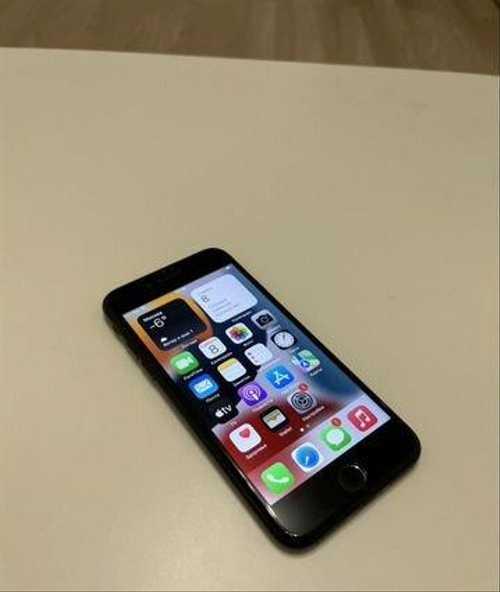 Телефон iPhone 7 256 Gb (Black)