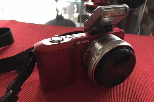 Sony NEX-3 Red с объективом