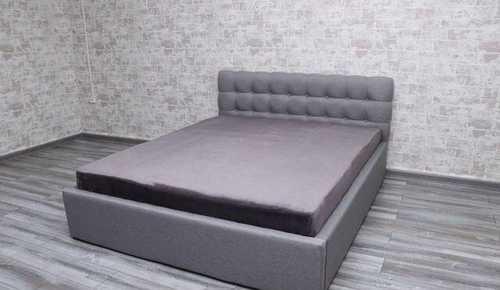 Кровать двуспальная с матрасом 160х200 металлическая