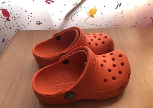 Сланцы Crocs