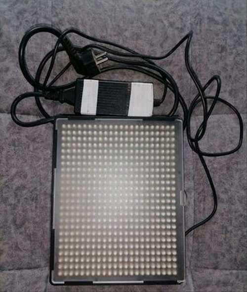 Светодиодный осветитель Aputure Amaran AL-528W LED