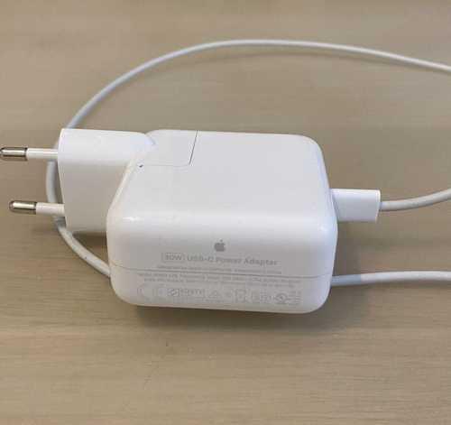 Блок питания Apple 30W USB-C со шнуром