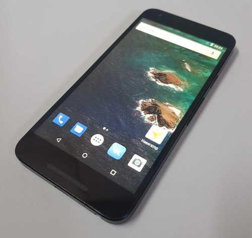 Смартфон LG Nexus