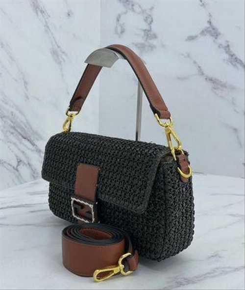 Женская сумка Fendi из Рафиия