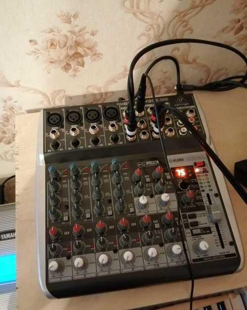 Микшерный пульт behringer xenyx QX1202USB