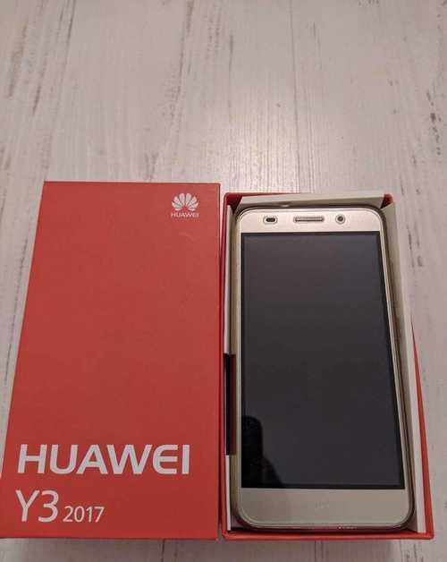 Смартфон Huawei Y3 CRO-U00
