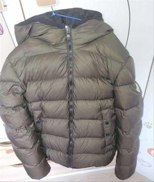 Пуховик Moncler