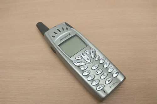 Старый телефон Ericsson R520m