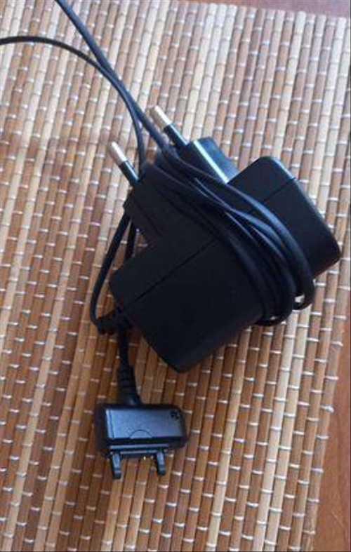 Зарядное устройство, наушники