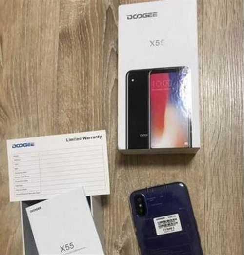 5.5" Смартфон Doogee X55 16 Gb black