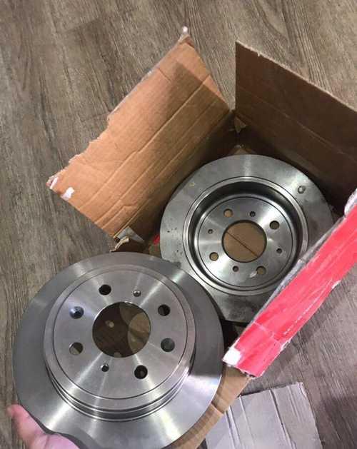 Тормозные диски Brembo 08.7104.14