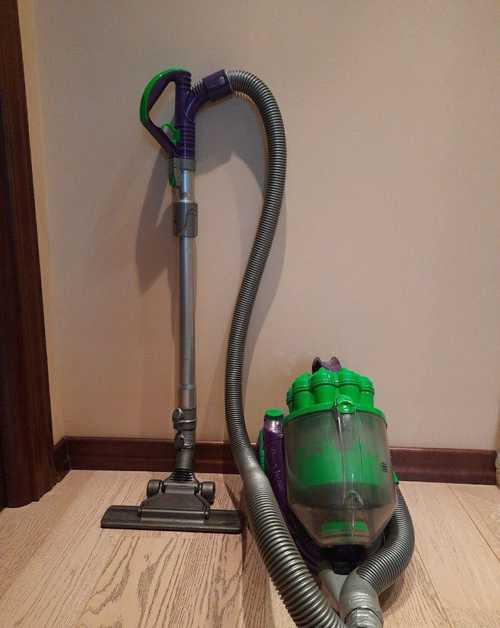 Пылесос Dyson DC 08