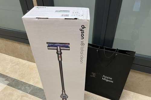 Пылесос Dyson V8 Total Clean
