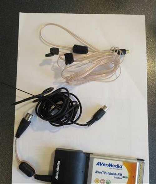 TV-тюнер AVerMedia AverTV Hybrid+FM Cardbus