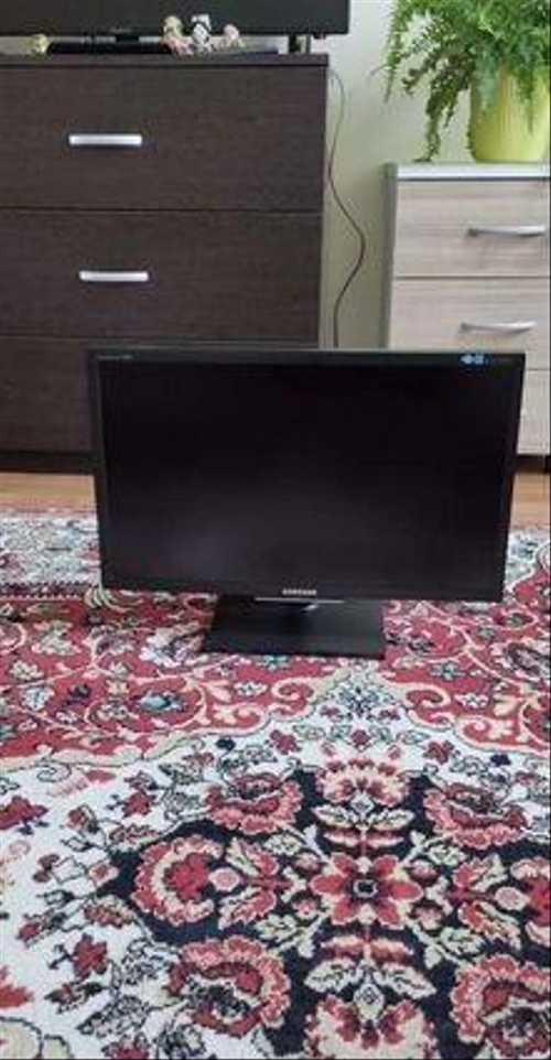 Продам Монитор Samsung SynkMaster F2380