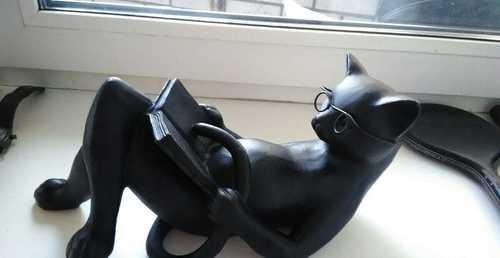Статуэтка кошка