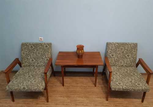 Два кресла столик ретро СССР