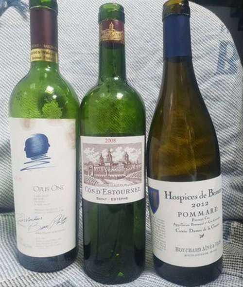 Пустые бутылки из под вина
