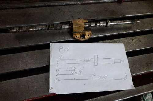 Винт поперечной подачи токарного станка