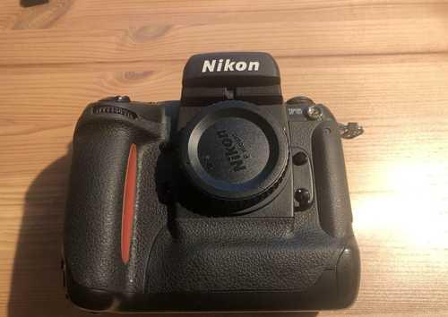 Nikon F5 зеркальный пленочный фотоаппарат (Body)