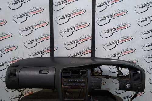 Панель торпедо toyota chaser cresta mark II GX90 J